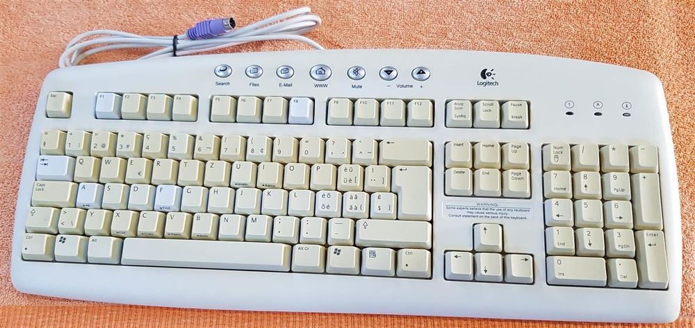 Logitech (1) (Gebraucht) in Kirchberg SG für CHF 9.5 – mit Lieferung ...