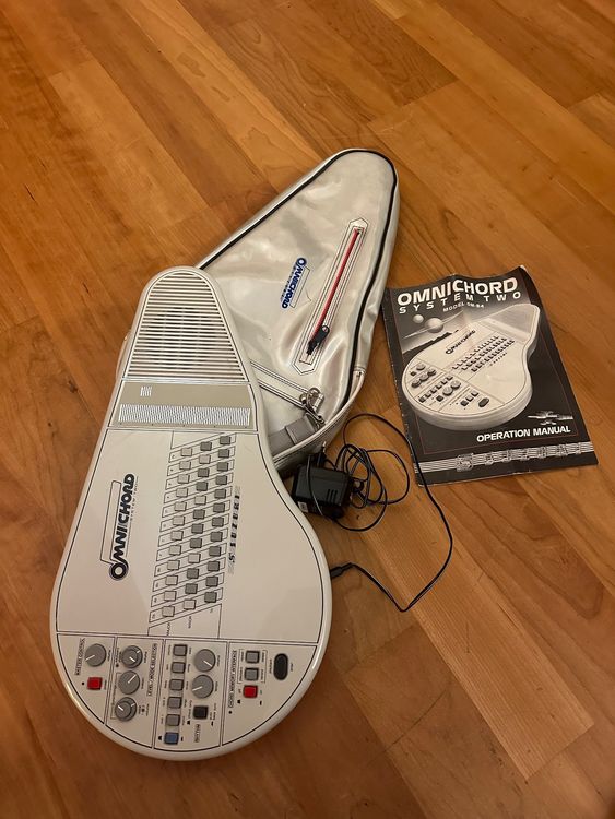 Suzuki Omnichord OM-84 System Two, Original Vintage!!! (Gebraucht) in ...