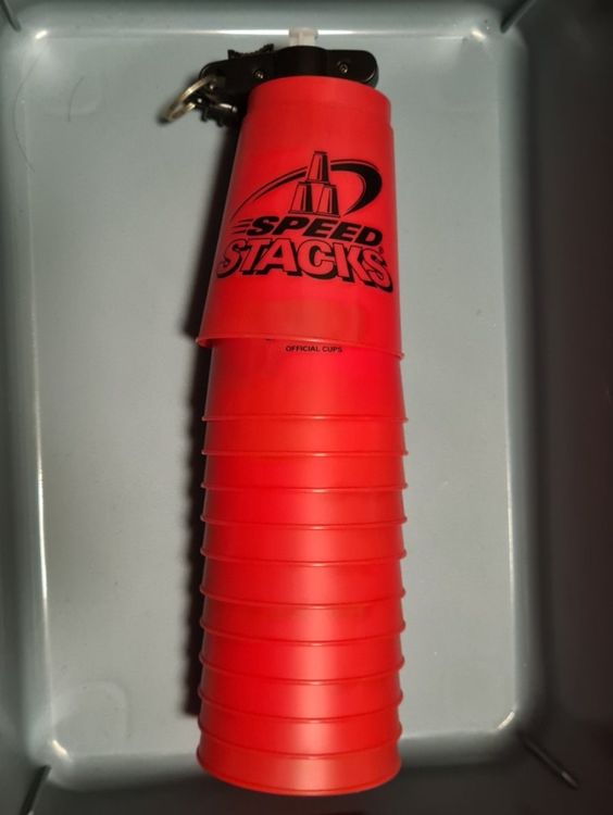 12 Neon Pink Speed Stacks Becher | Kaufen auf Ricardo