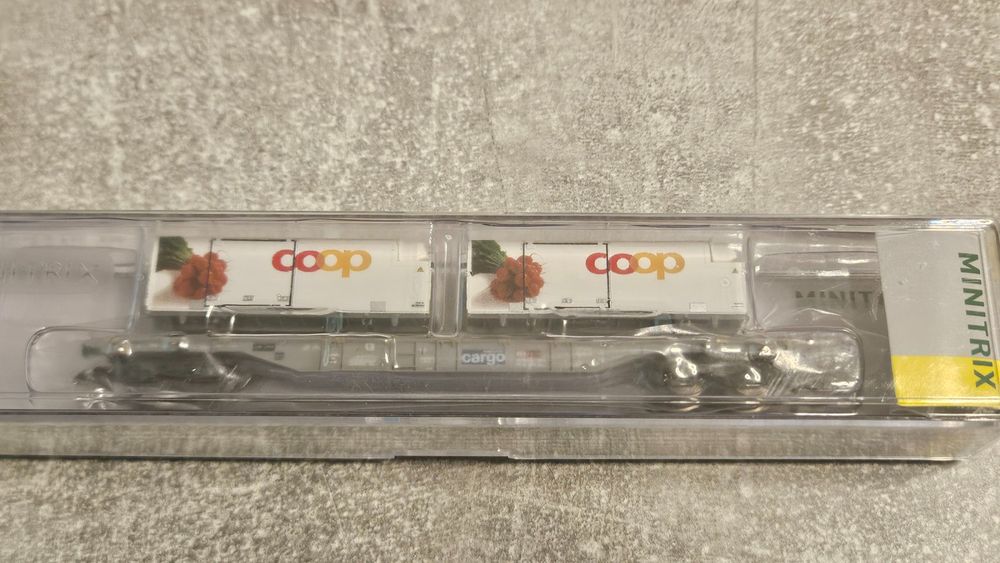 Minitrix Containertragwagen "Coop" (Neu und originalverpackt) in Savosa ...