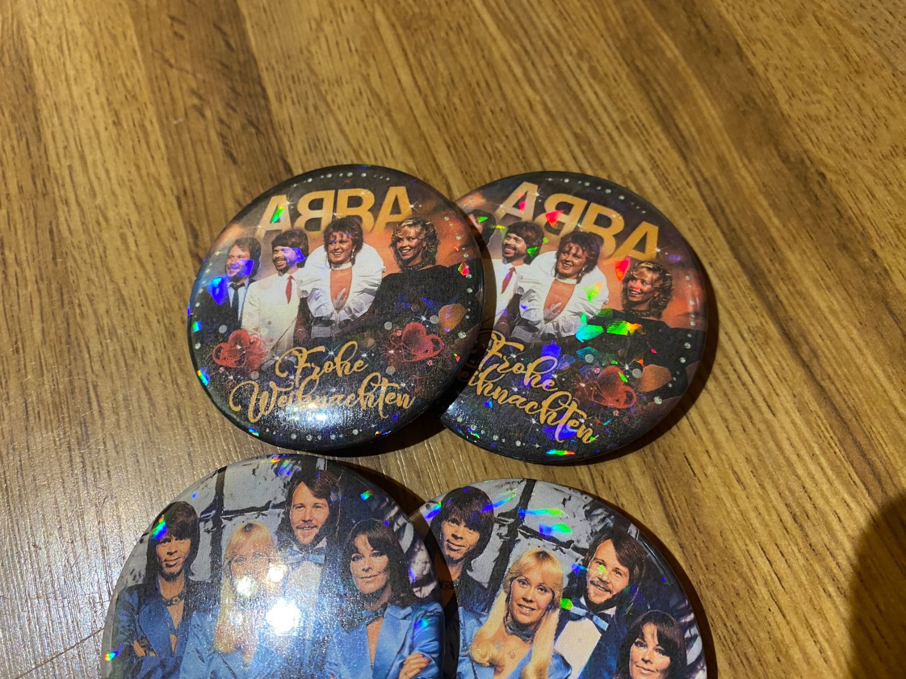 ABBA Ansteck und Magnet Badges, Neu! (Neu und originalverpackt) in ...