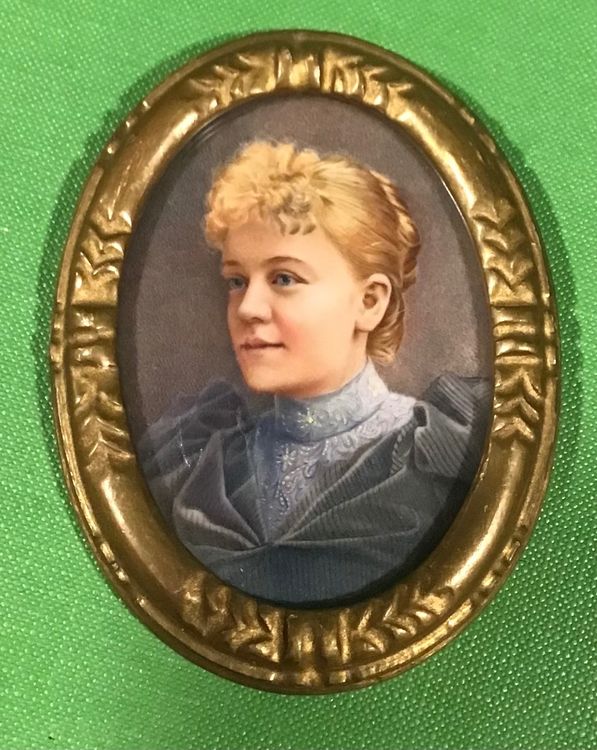 Antike Miniature Gemälde von eine Dame (Gebraucht) in Root für CHF 10 – mit Lieferung auf ...