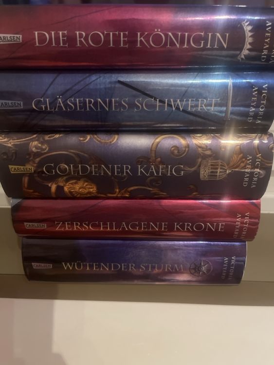 Die Rote Königin Reihe (Gebraucht) in Birsfelden für CHF 65 – mit ...