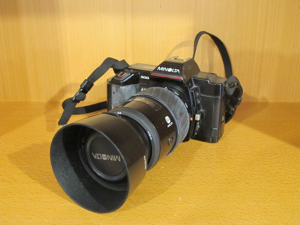 Minolta AF 5000 mit 100 - 300 mm AF Objektiv (Defekt) in Dettighofen ...