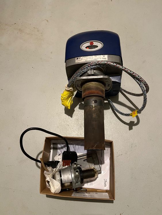 Brûleur à mazout (D'occasion) à Châtillon FR pour CHF 150 – avec ...
