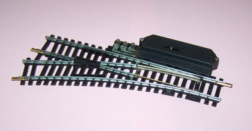 Lima H0 3051E elektr. Linksweiche, Profil 2,5 mm, geprüft (Gebraucht ...