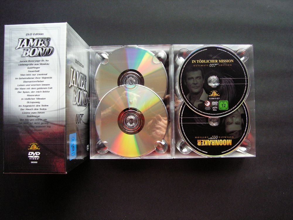 James Bond 007 Ultimate Edition 22 DVDs (Gebraucht) in Zuzwil SG für CHF 56 – mit Lieferung auf ...
