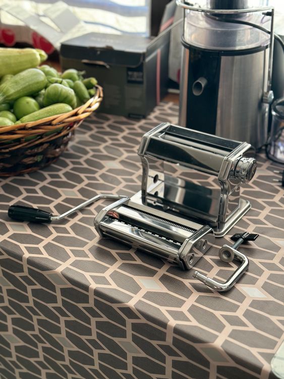 Machine à pâte ( neuf) pasta machine | Kaufen auf Ricardo