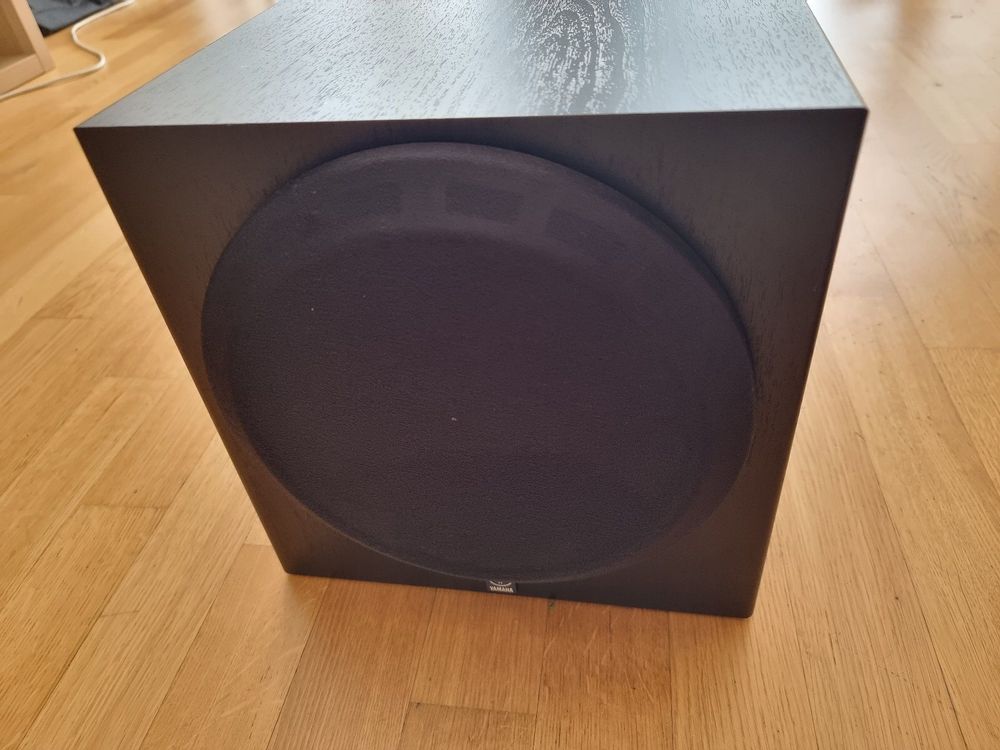 Aktiv Woofer Yamaha sw012 (Gebraucht) in Spiez für CHF 51 – mit ...