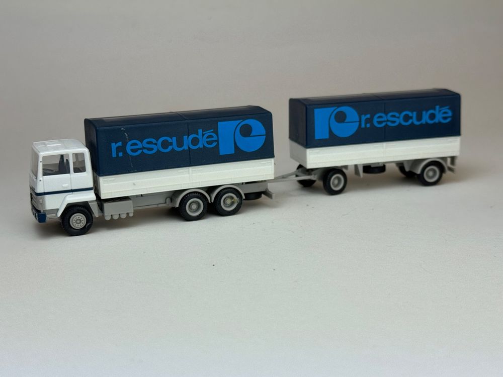 Herpa Renault Pritschen Lastzug R. Escudè (Gebraucht) in Elm für CHF 8 ...