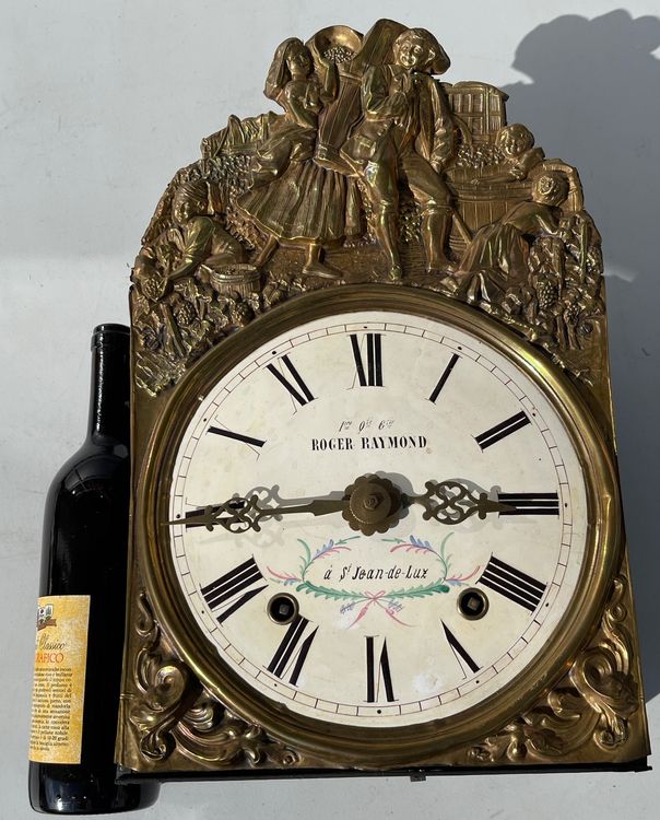 Antike Roger Raymond Wanduhr mit Figuren | Kaufen auf Ricardo