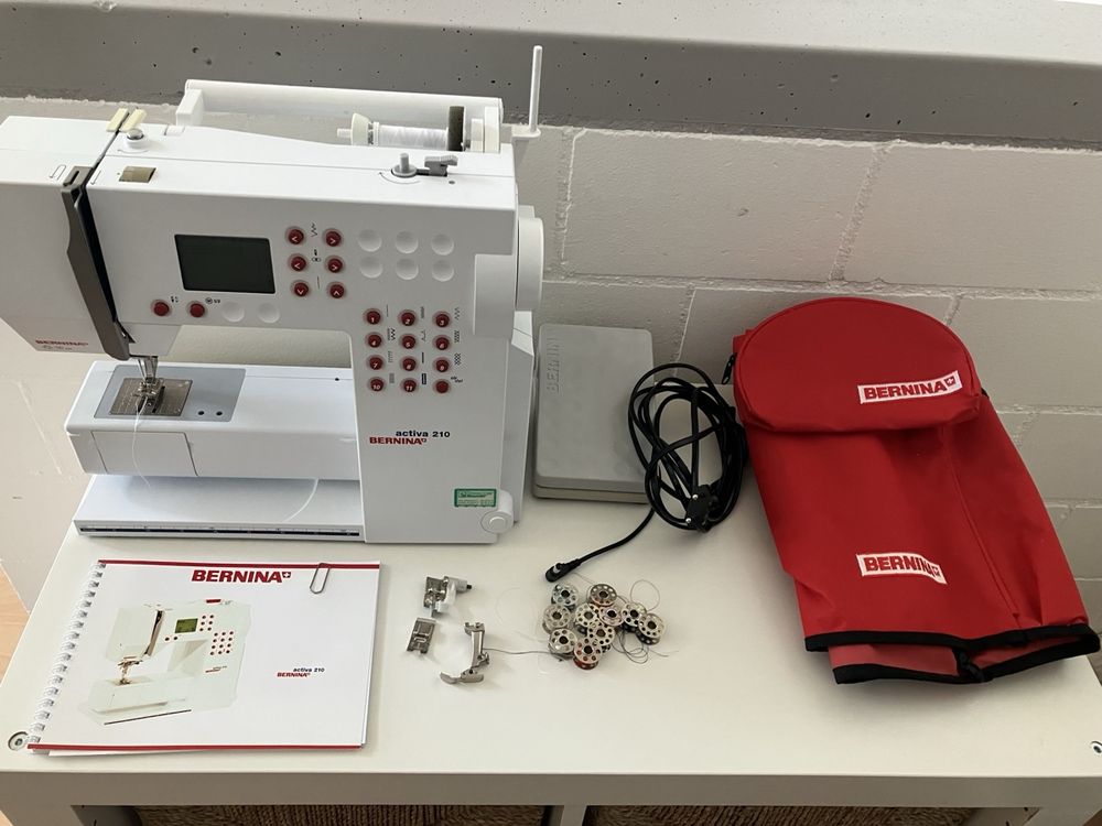 Bernina Activa 210 Nähmaschine mit Zubehör (D'occasion) à Leuggern pour ...