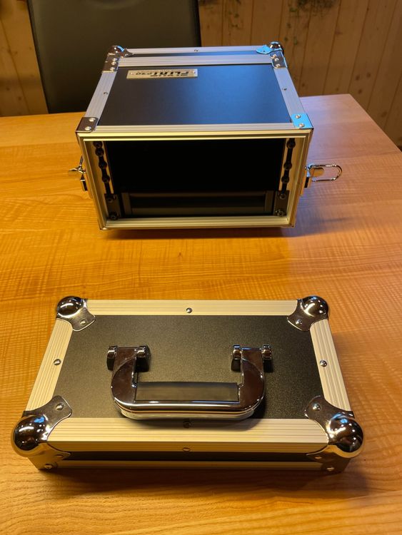 Flyht Pro Stage Rack 9,5" 3U Double Door mit Rackschublade (Gebraucht ...