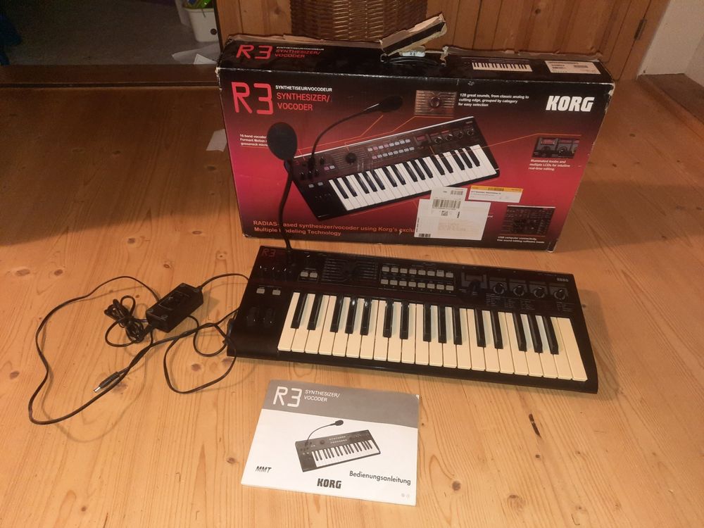 Korg R3 Synthesizer/Vocoder (analog-virtuell) (Gebraucht) in Lutzenberg ...