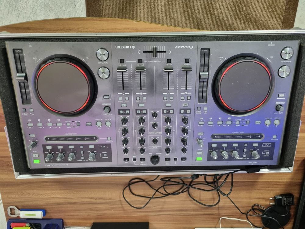 Pioneer DDJ T1 Traktor Controller mit Case (Gebraucht) in für CHF 250 ...