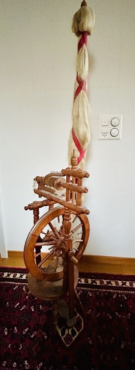 Antikes Spinnrad aus Holz, Vintage (Gebraucht) in Bettingen für CHF 50 ...