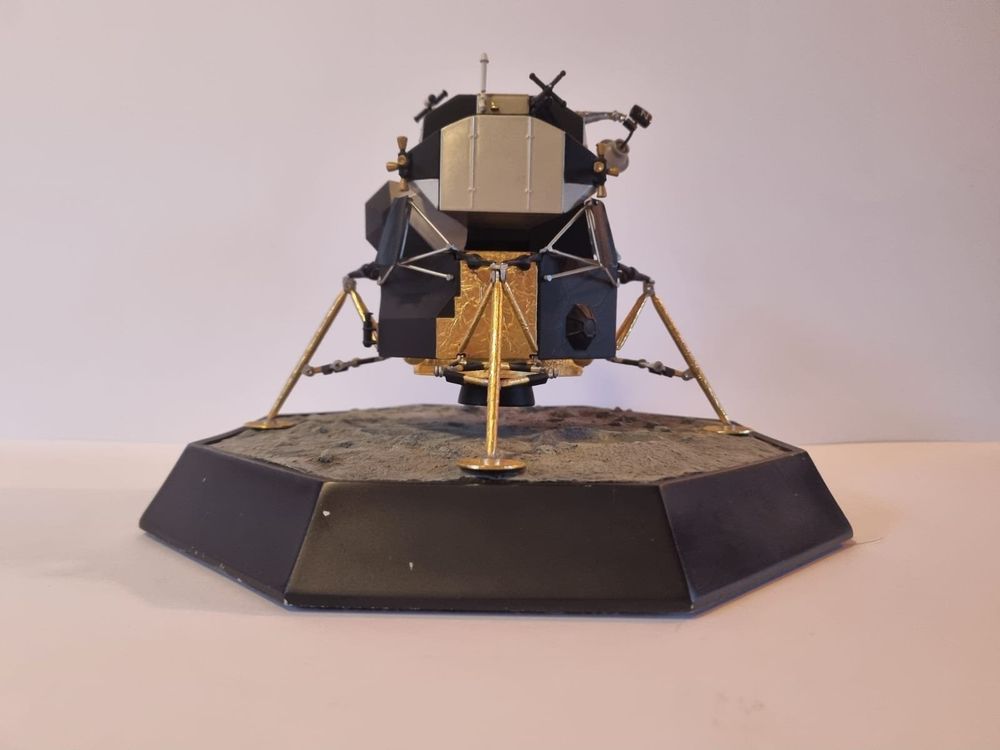 Diorama Apollo 11, module lunaire LM, métal, rare (Gebraucht) in Choëx ...