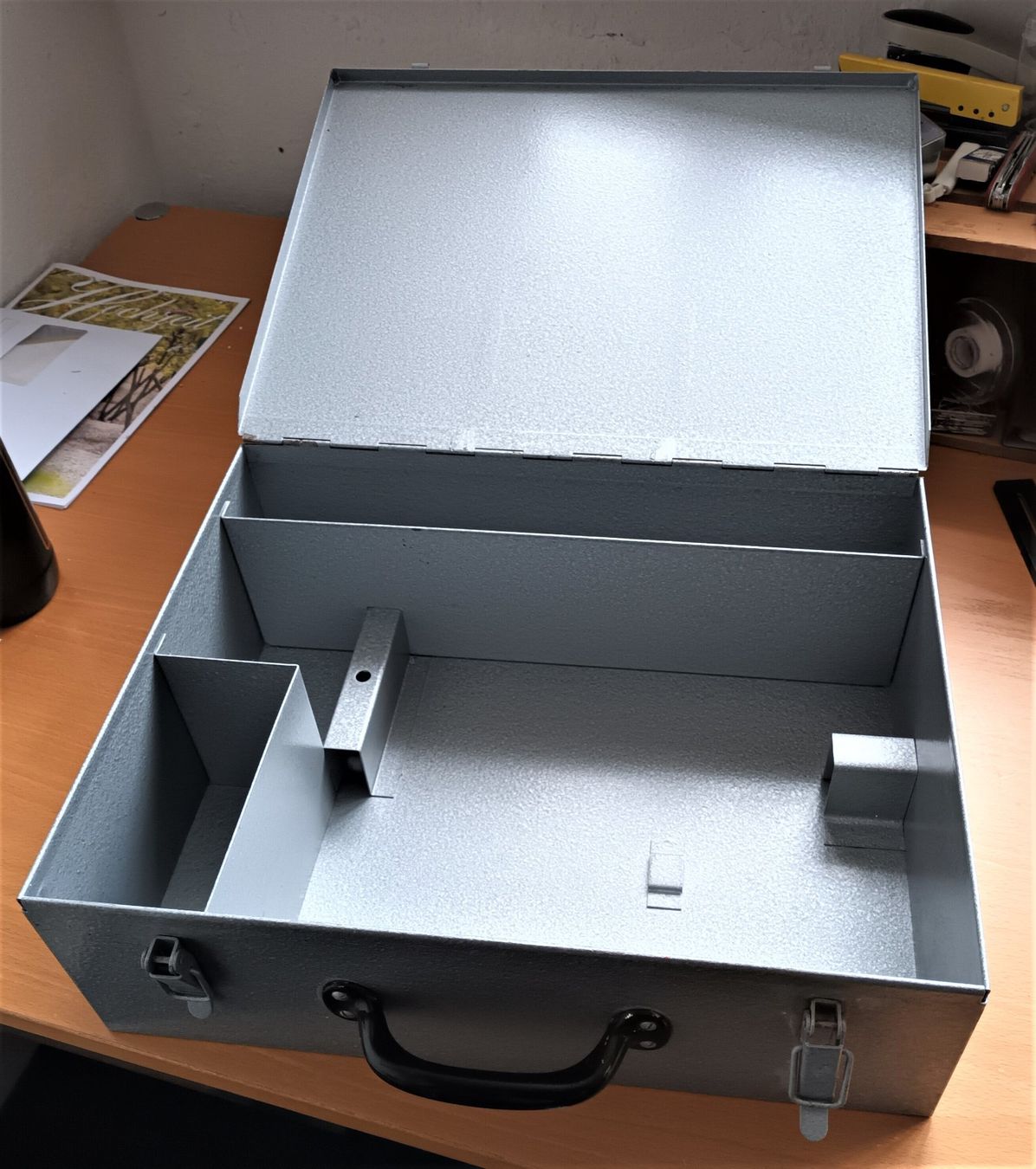 Hilti Torna Stahlblech-Maschinenkoffer leer 70-er Jahre (Gebraucht) in ...