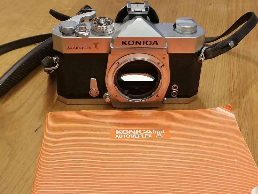 Konica Autoreflex T analog Fotokamera (Gebraucht) in Basel für CHF 19.9 ...