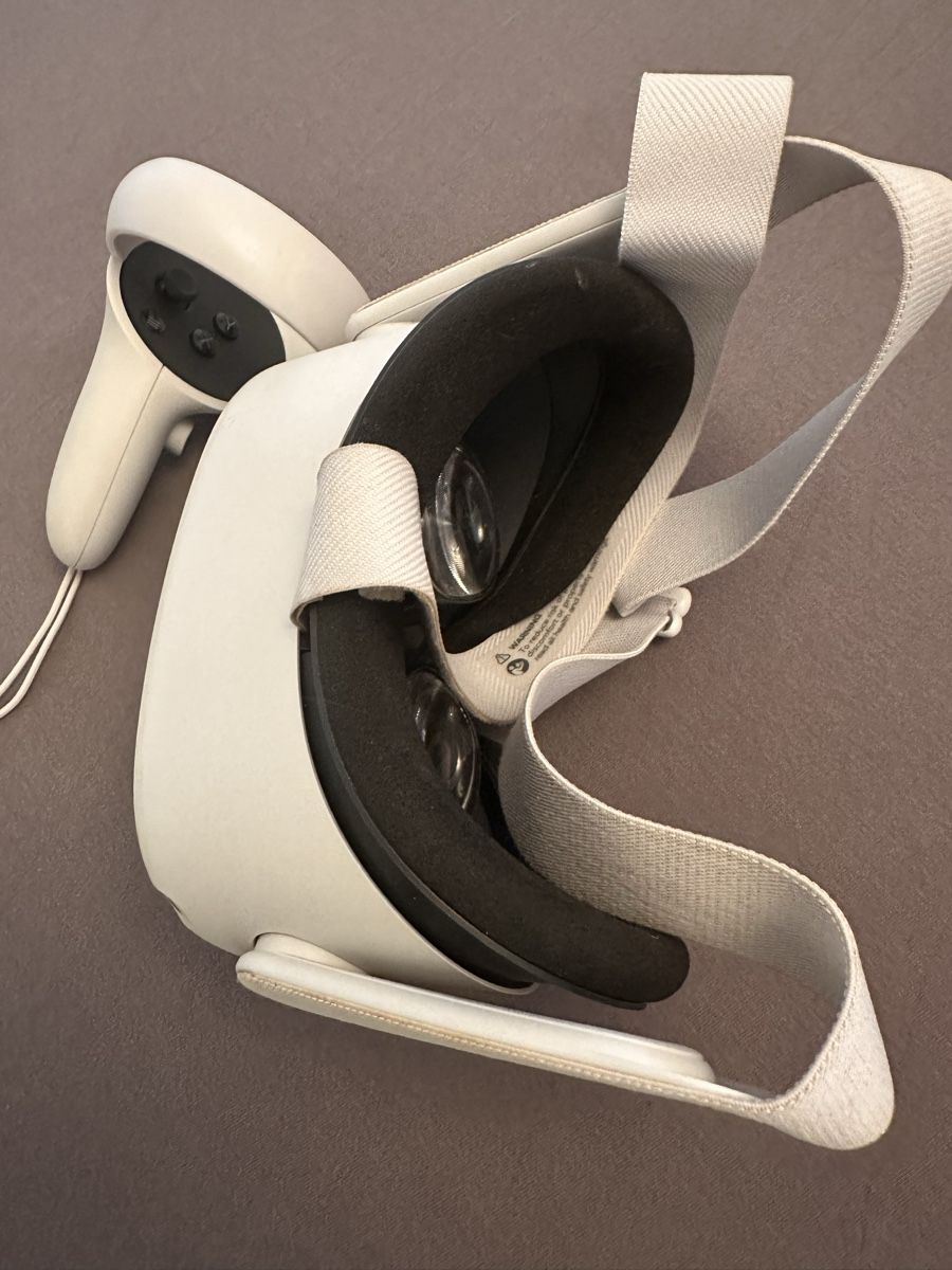 Meta Quest 2 // Oculus Quest 2 OVP 128GB (Gebraucht) in Zürich für CHF ...