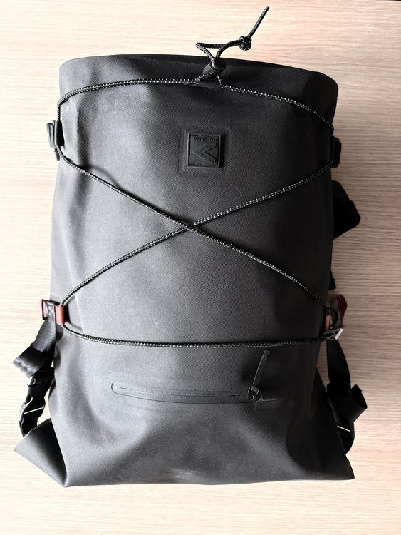 IAMRUNBOX 18L, Roll-top Rucksack, wasserdicht, schwarz (Neu (gemäss ...