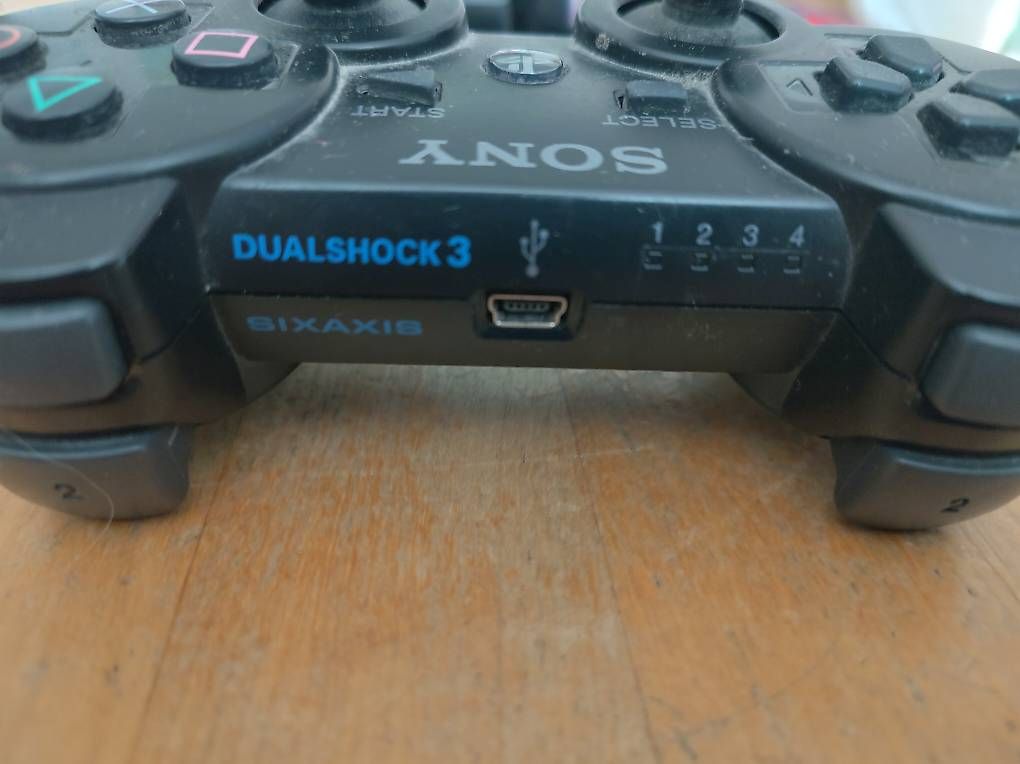 2 Playstation Controller Dualshock 3 (Gebraucht) in Leuggern für CHF 49 ...