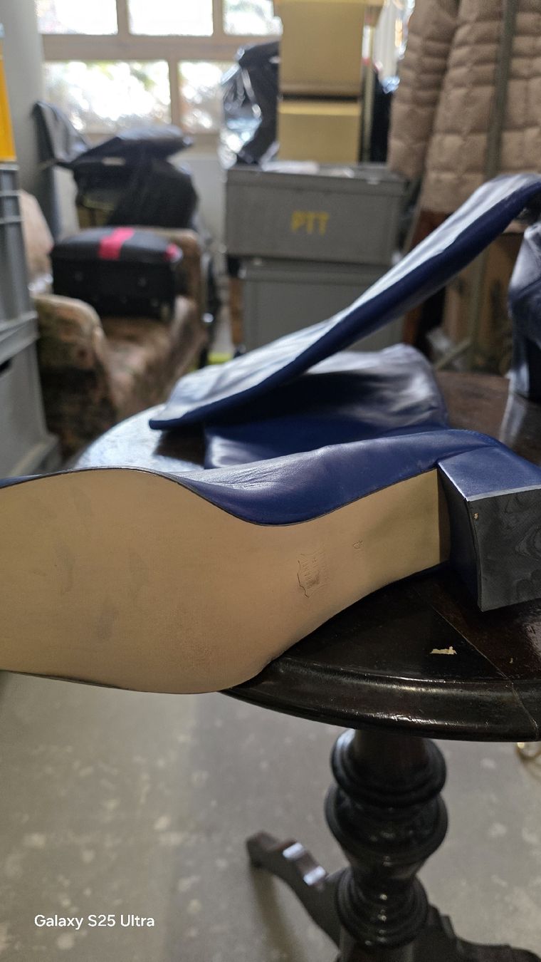 “Blaue Lederstiefel Gr. 44 – Blockabsatz, auffällige Farbe (Gebraucht ...