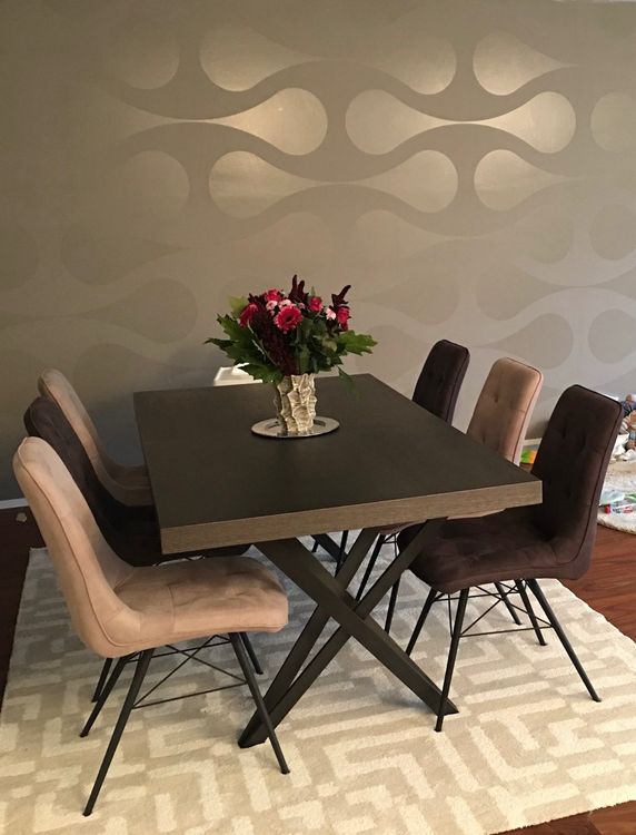 Stylish X-Shape Dining Table - Like New! (Gebraucht) in Altendorf für ...