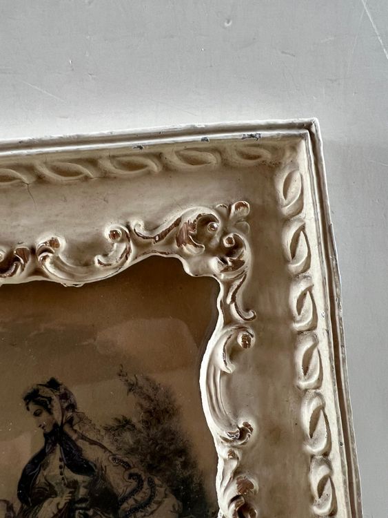 Sehr Alte Rahmen mit Mode Grafik (Gebraucht) in Neuhausen am Rheinfall für CHF 5 – mit Lieferung ...