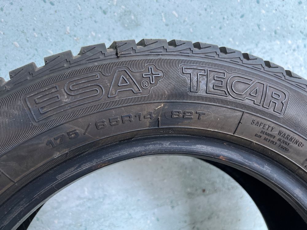 2 Winterreifen Esa Tecar 175/65 R14 82T SuperGrip 7 (Gebraucht) in Lützelflüh-Goldb für CHF 5 ...