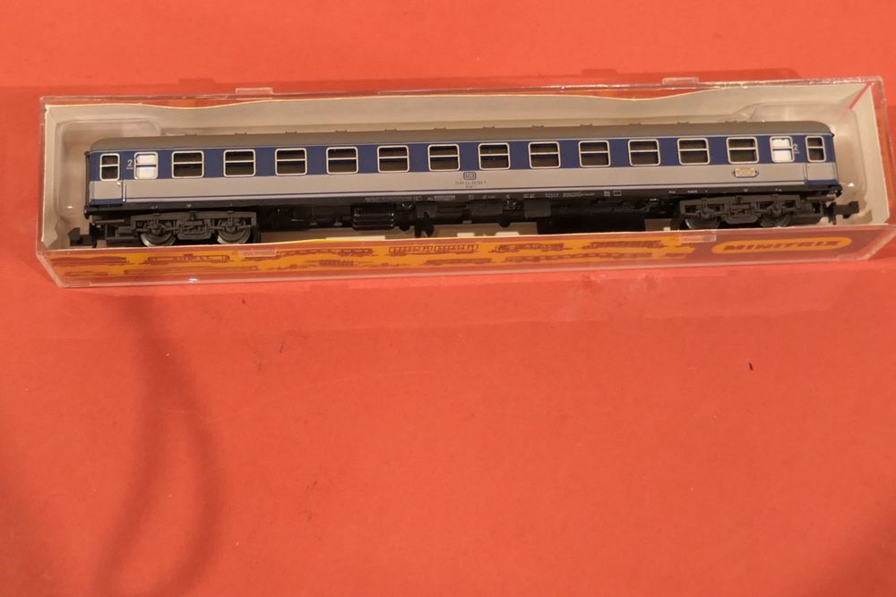 Schnellzugwagen der DB, 2. Klasse (Pop-Farben) | Kaufen auf Ricardo