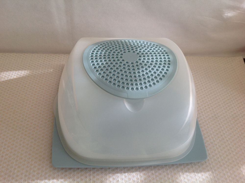 Tupperware - cave à fromage (D'occasion) à Sion pour CHF 13 – avec ...