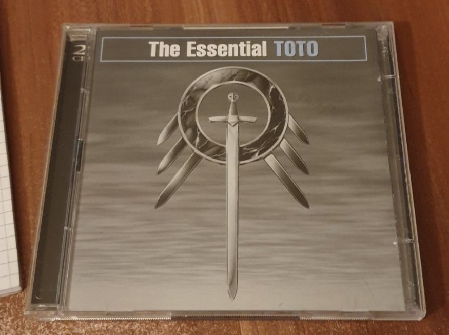 Toto - The Essential (Gebraucht) in Wattenwil für CHF 1.9 – mit ...