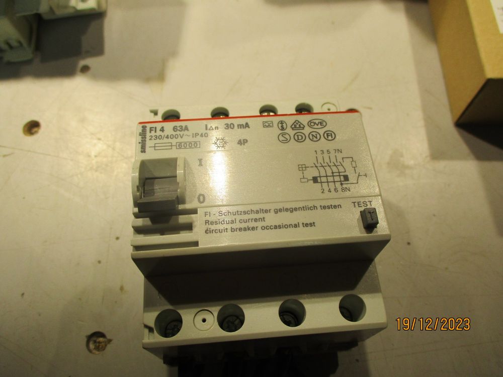 ABB F204 A-63/0.03 (Gebraucht) in für CHF 8 – nur Abholung auf Ricardo ...