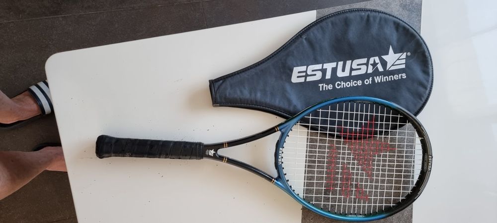 Tennis Racket (Gebraucht) in Boniswil für CHF 1 – mit Lieferung auf ...