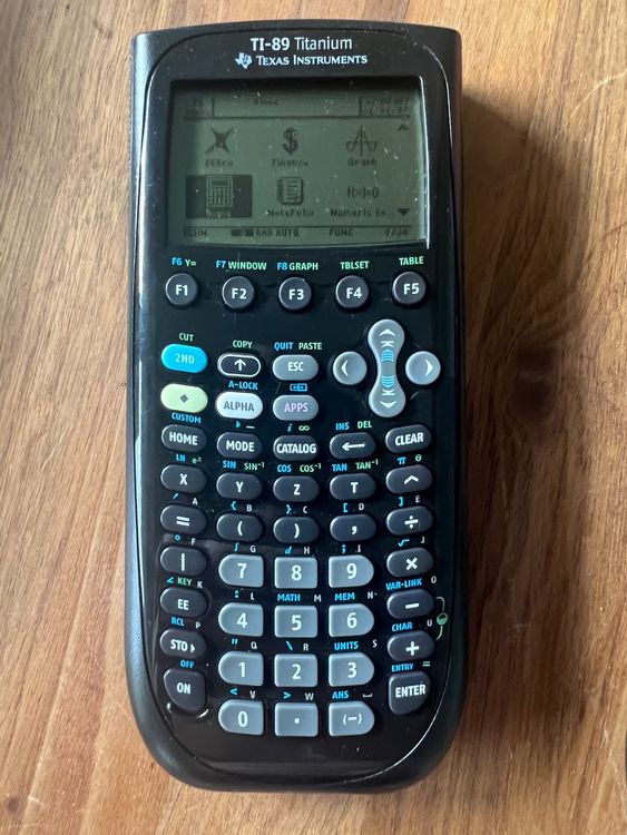 TI 89 Titanium Grafikrechner schwarz (Gebraucht) in Escholzmatt für CHF ...