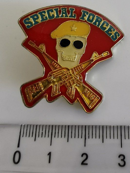 Special Forces - Pin | Kaufen auf Ricardo