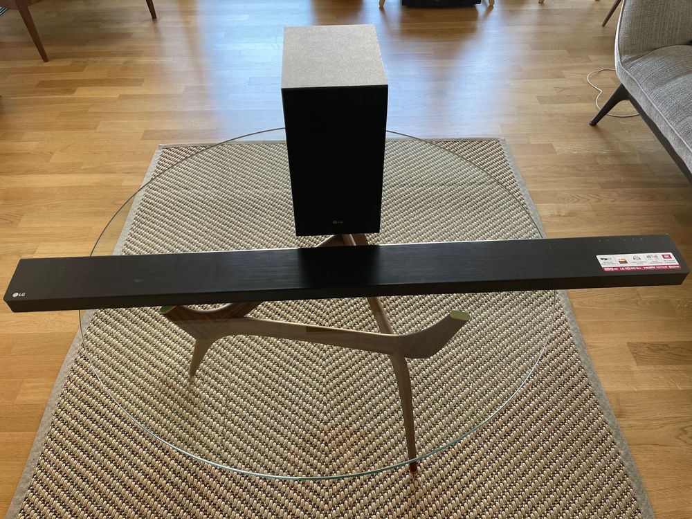 Soundbar LG SJ8 (Gebraucht) in Zurich für CHF 80 – nur Abholung auf ...