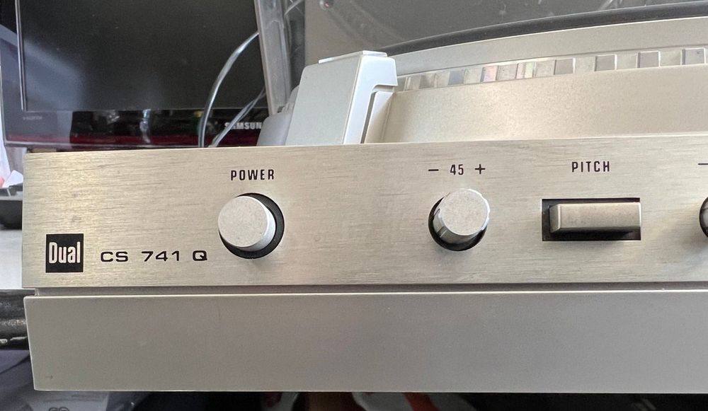Dual CS 741 Q Plattenspieler (Defekt) in für CHF 5 – nur Abholung auf Ricardo kaufen