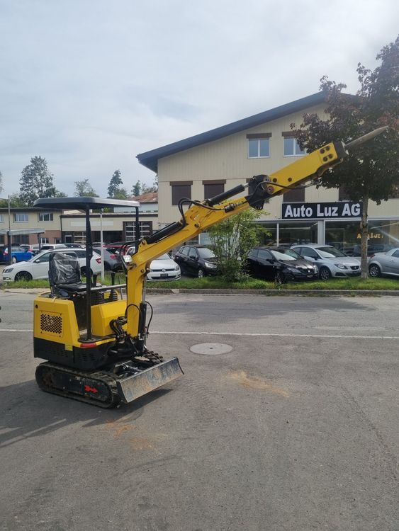 Mini Bagger 1.1T Crawler 2020 mit viel Zubehör ab 1.- | Acheter sur Ricardo