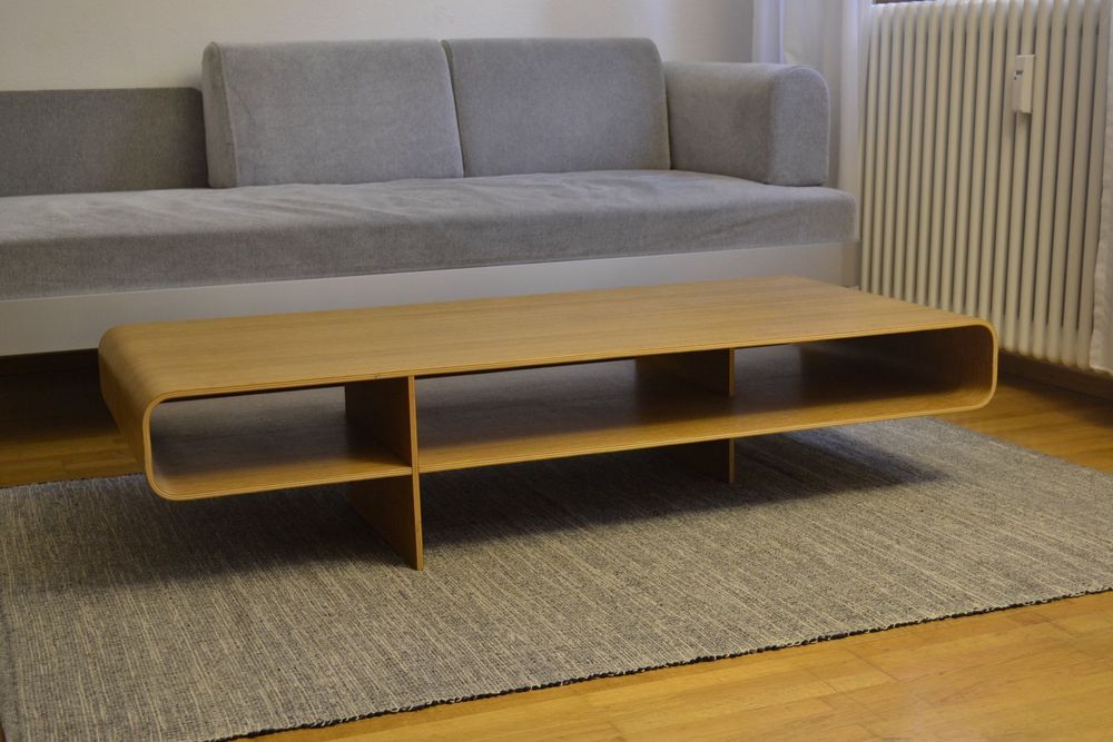 Loop Table Barber Osgerby (Gebraucht) in Basel für CHF 415 – nur Abholung auf Ricardo kaufen