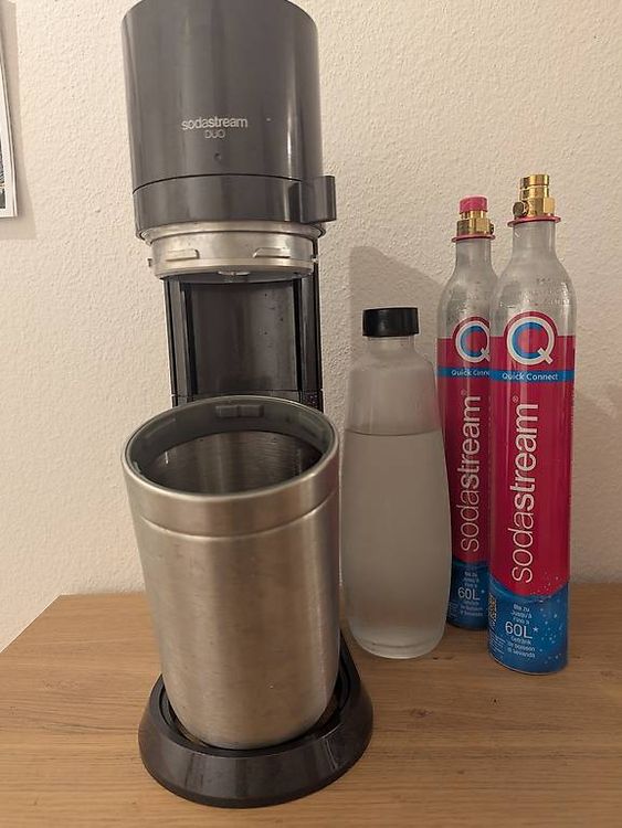 Sodastream Duo mit Gasflasche und CQC-Zylindern | Kaufen auf Ricardo