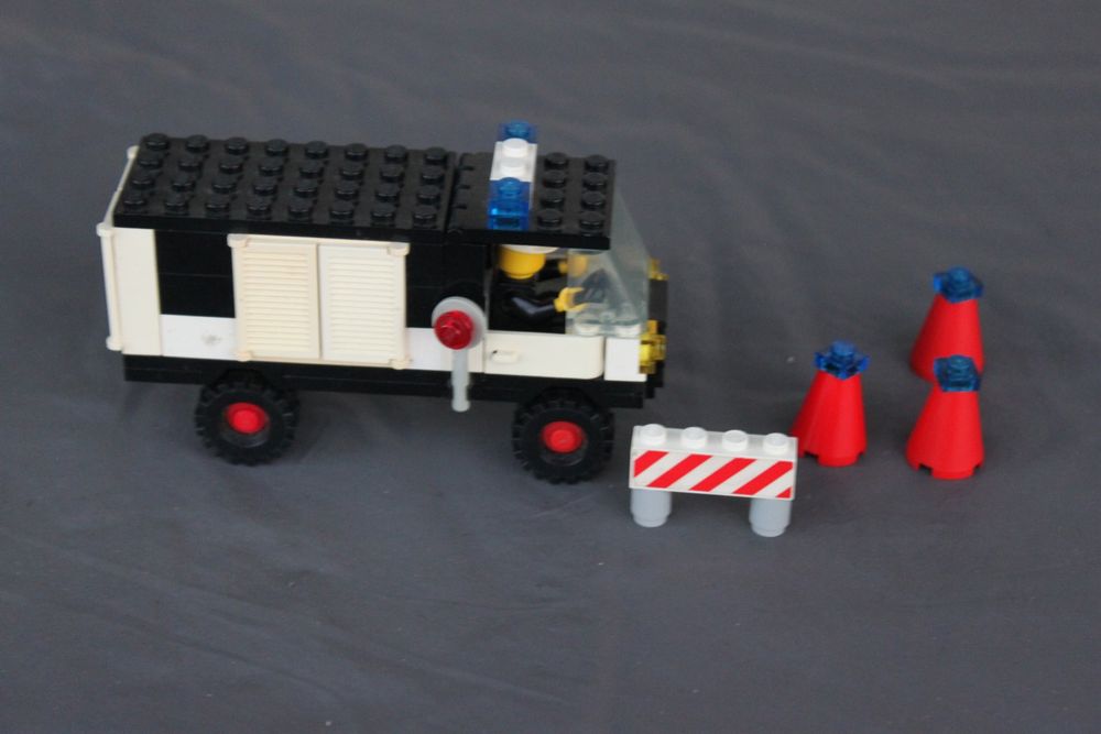 Altes Lego Set 6681, Polizeilastwagen, aus dem Jahr 1981 | Kaufen auf ...