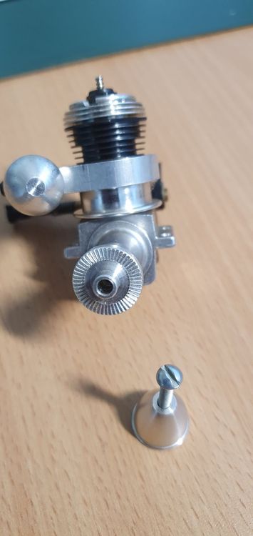 Modellmotor COX Queen Bee .074 m. Schalldämpfer No. 3701 (Neu (gemäss ...
