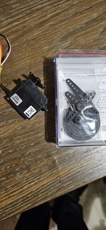 Servos Futaba S3172SV | Kaufen auf Ricardo