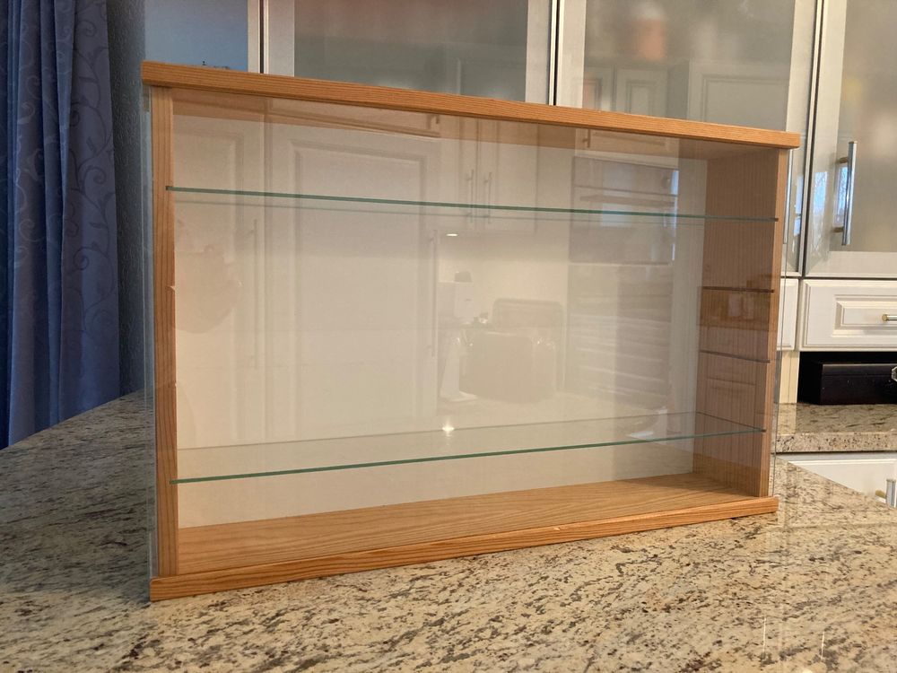 Wand-Sammler-Vitrine mit Glas-Schiebetüre 63.5cm x 40.5cm | Kaufen auf Ricardo