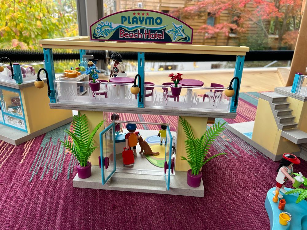PLAYMOBIL Beach Hotel, 3 Gebäude, Pool, viel Ausstattung | Kaufen auf ...