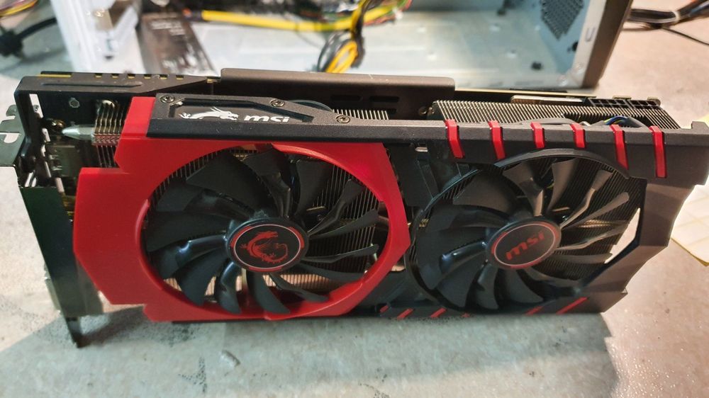 MSI Grafikkarte R9-390/8GB | Kaufen auf Ricardo