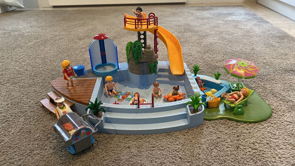 Playmobil Pool mit Rutsche und Figuren | Kaufen auf Ricardo