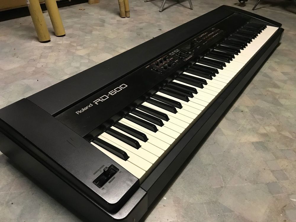 Roland RD 600 Electric piano | Acheter sur Ricardo